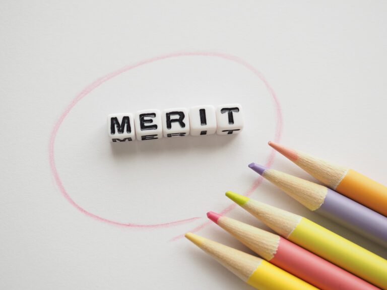 製造業DXとは？推進メリットや成功事例、課題と解決策を解説 | SMS DataTech